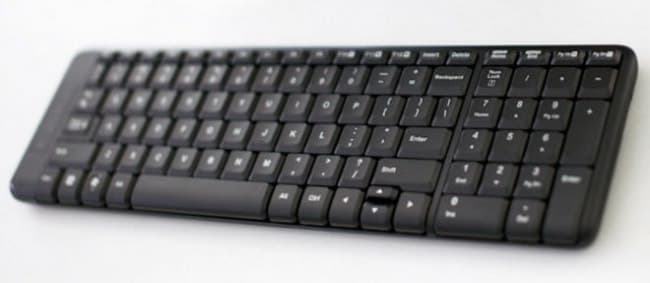 Logitech MK320 Wireless Desktop Keyboard and Mouse Combo | Tech Import ...